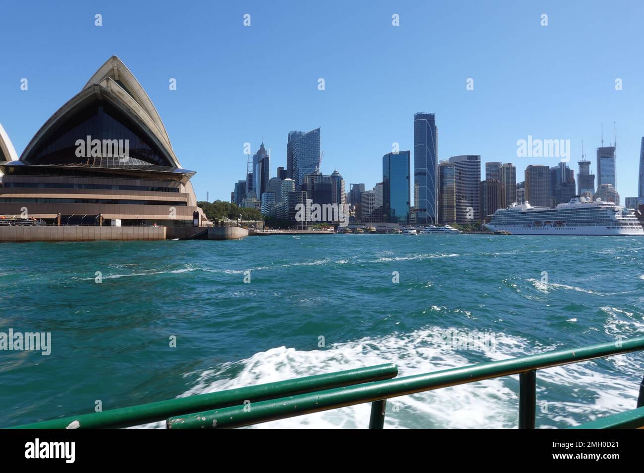 Circular Quay and the Sydney skyline seen from Sydney harbour ferry ...