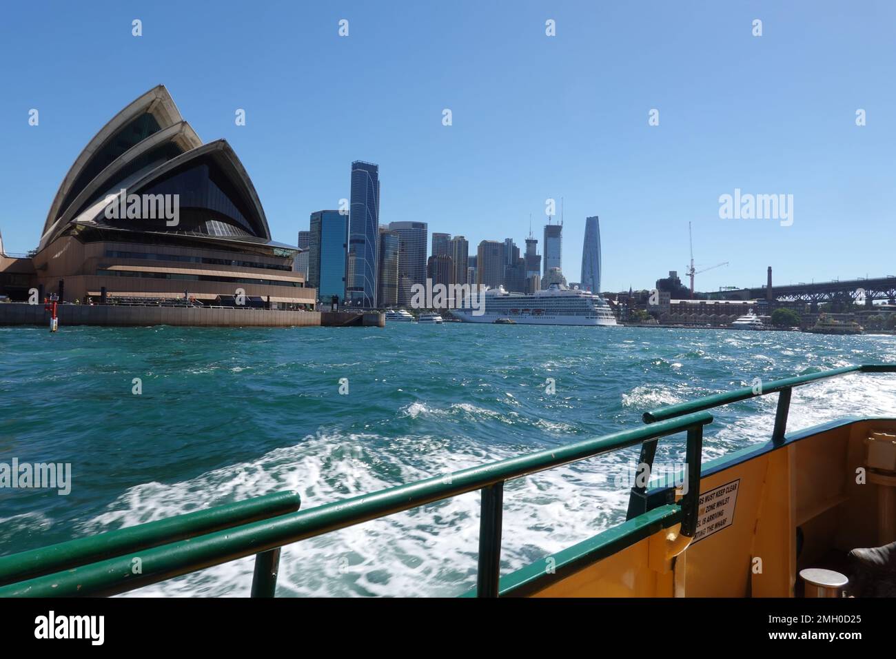 Circular Quay and the Sydney skyline seen from Sydney harbour ferry ...