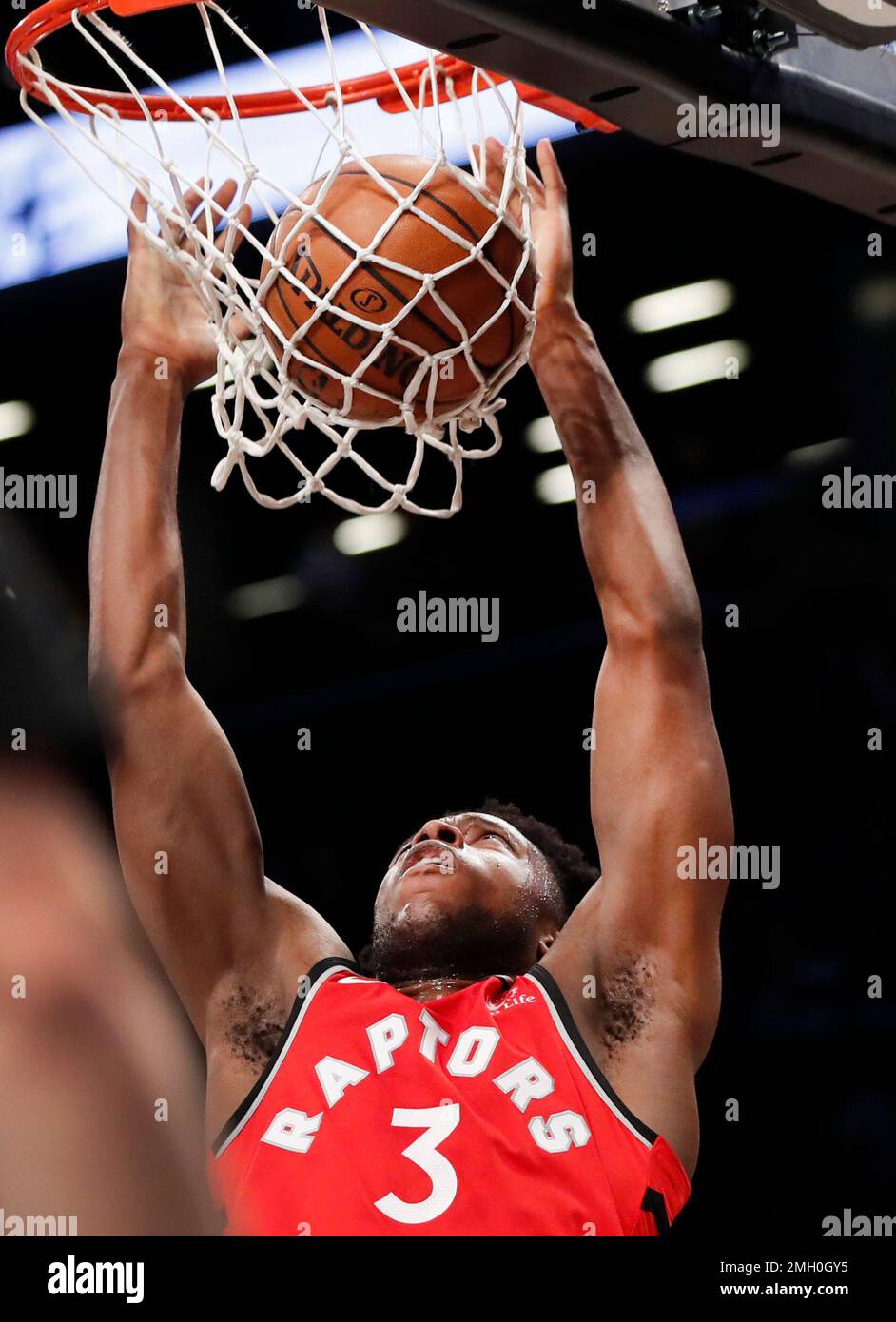 Toronto Raptors forward OG Anunoby (3) dunks the ball during the first ...