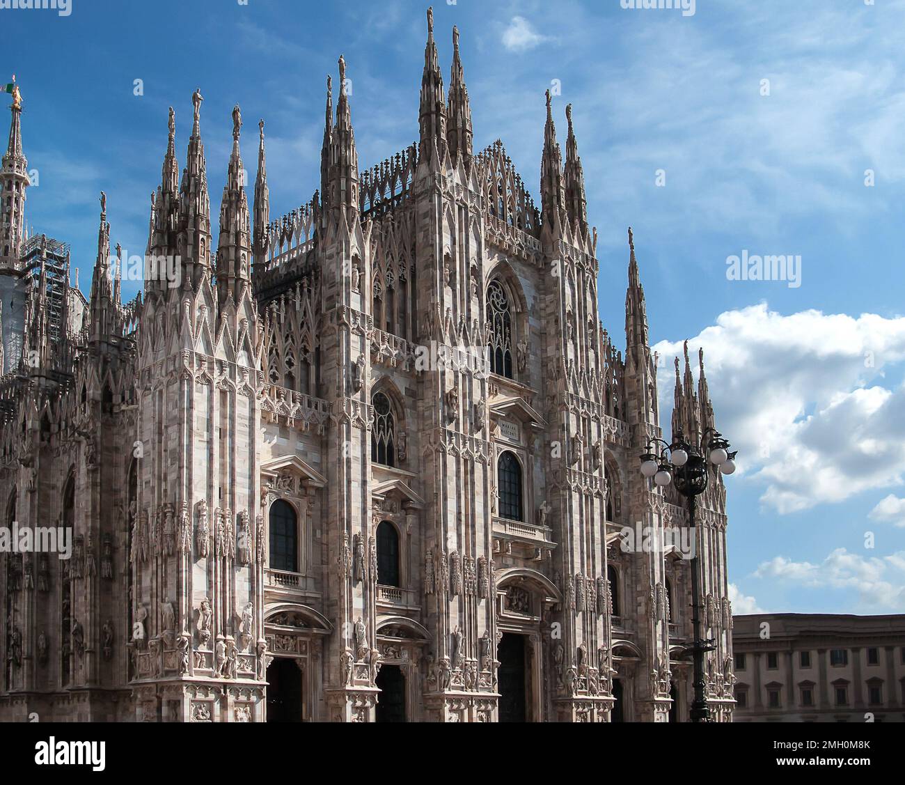 Duomo place hi-res stock photography and images - Alamy