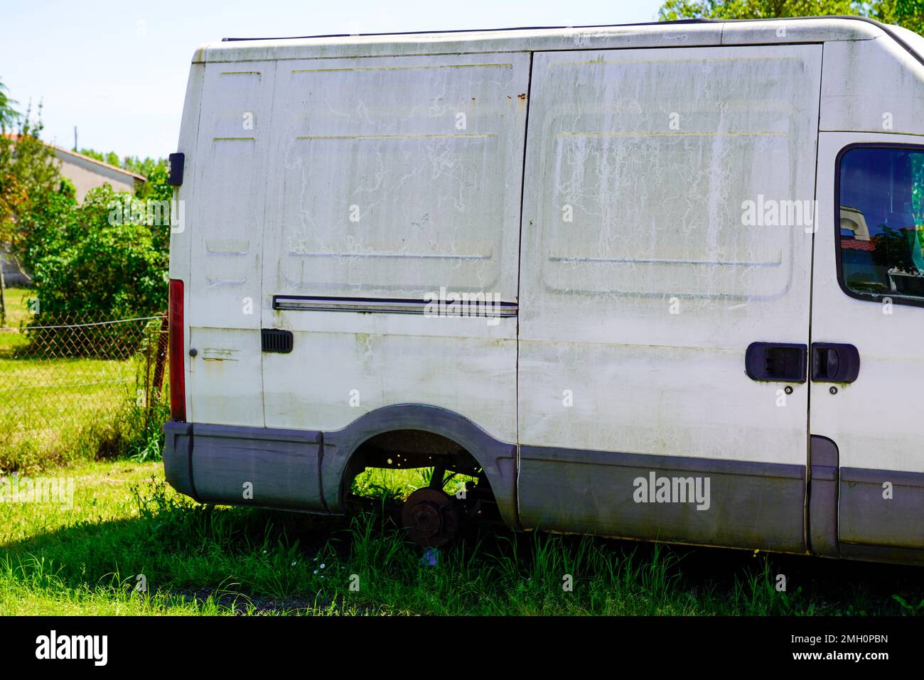 Abandoned destroyed auto gas station hi-res stock photography and ...