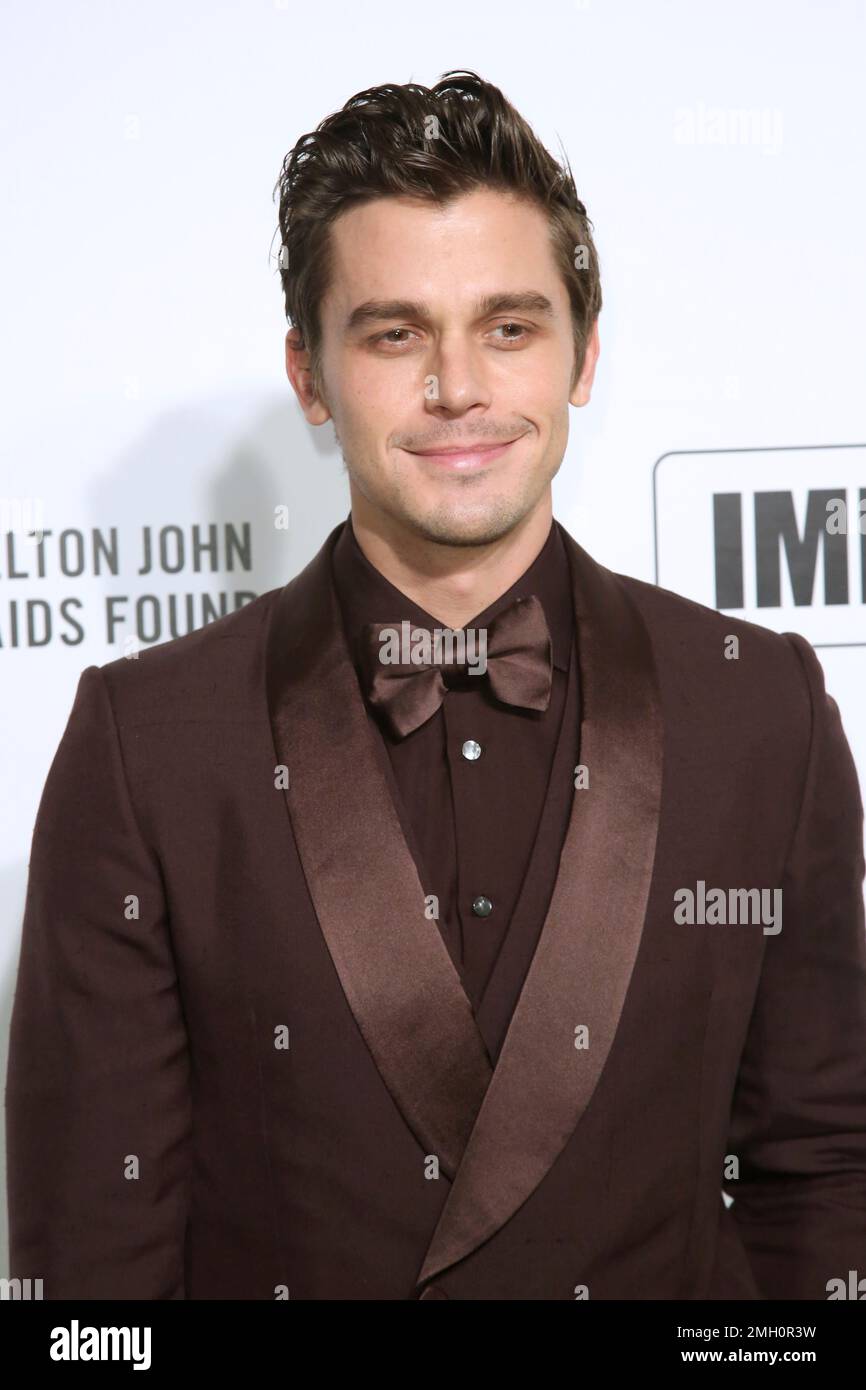 Antoni Porowski arrives at the 2020 Elton John AIDS Foundation Oscar ...
