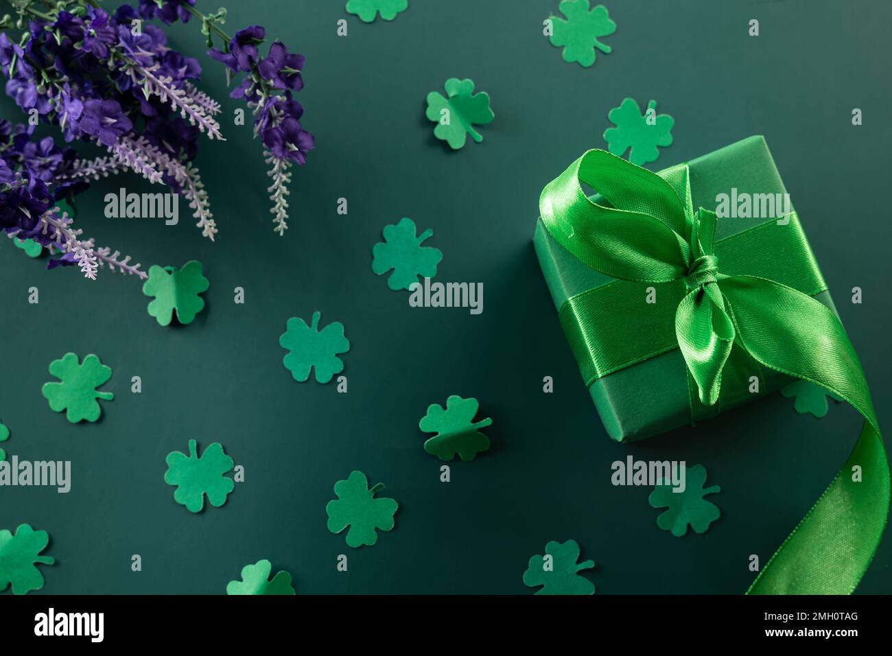 St Patricks Day decoration background concept Stock Photo - Alamy