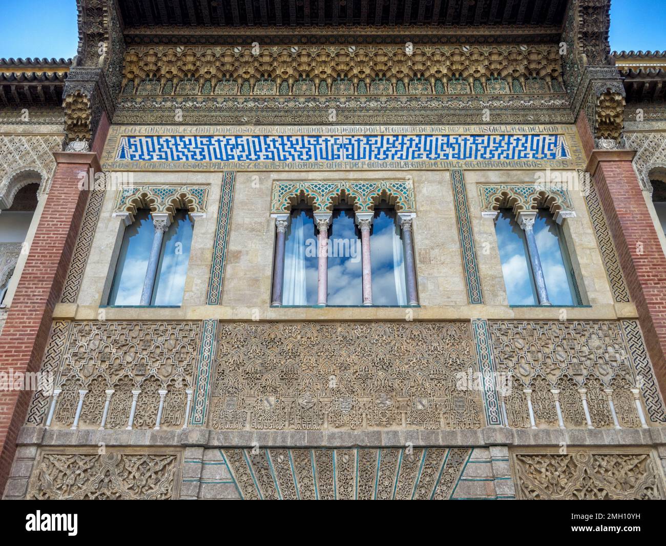 Facade of the Palacio del Rey Don Pedro, Real Alcazar, Royal Palace ...