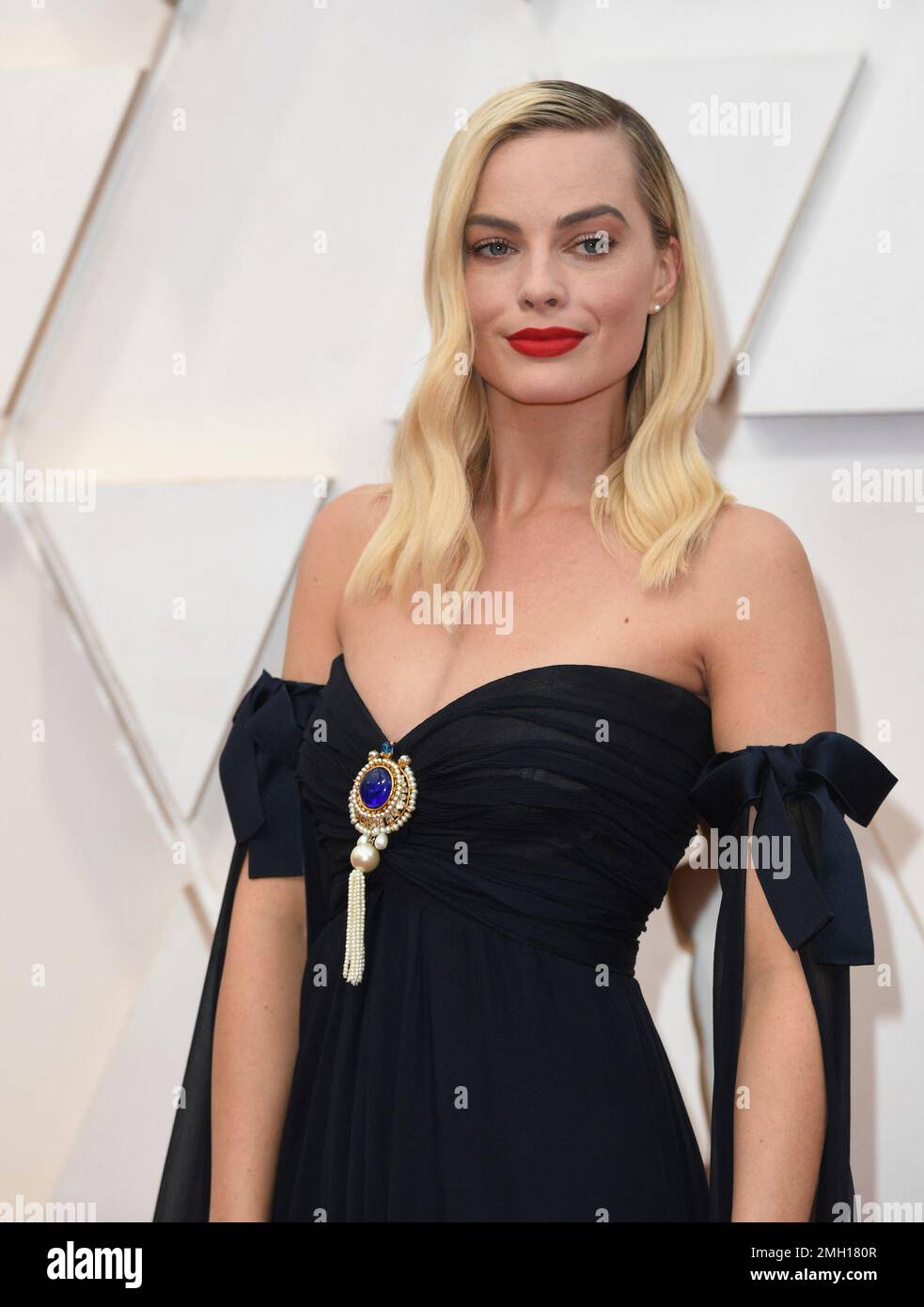 Margot Robbie arrives at the Oscars on Sunday, Feb. 9, 2020, at the ...