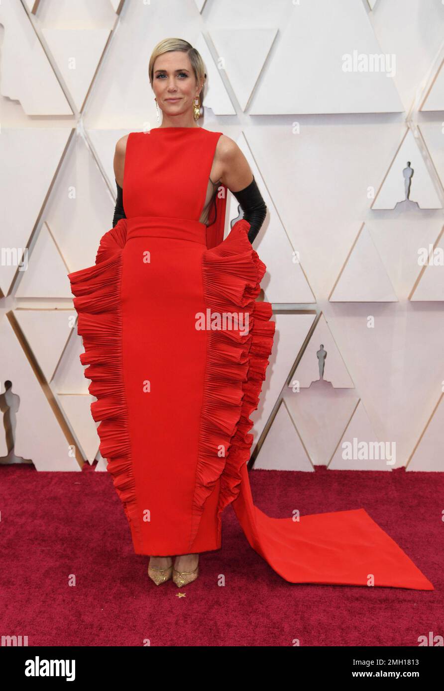 Kristen Wiig arrives at the Oscars on Sunday, Feb. 9, 2020, at the ...