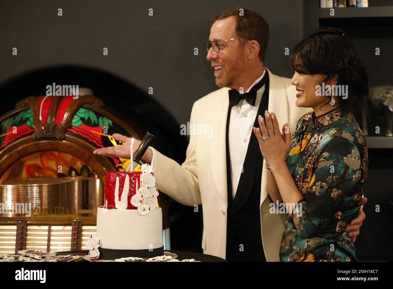 THE REAL HOUSEWIVES OF BEVERLY HILLS, from left: Rob Minkoff, Crystal ...