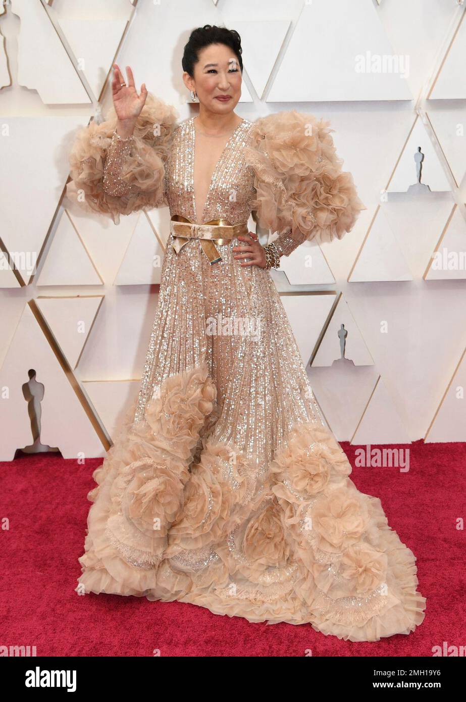 Sandra Oh arrives at the Oscars on Sunday, Feb. 9, 2020, at the Dolby ...