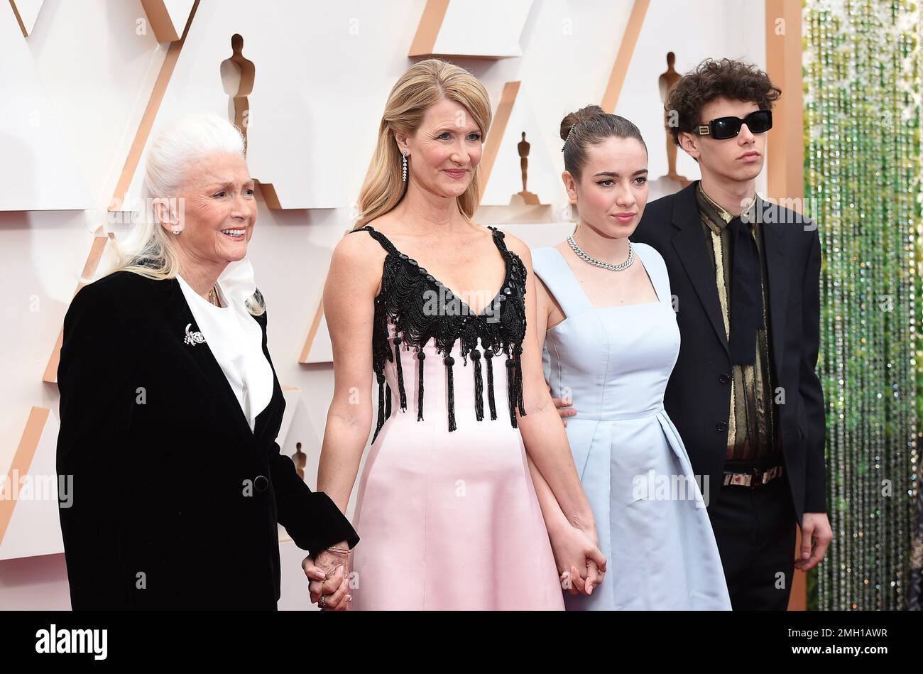 Diane Ladd, from left, Laura Dern, Jaya Harper, and Ellery Harper ...