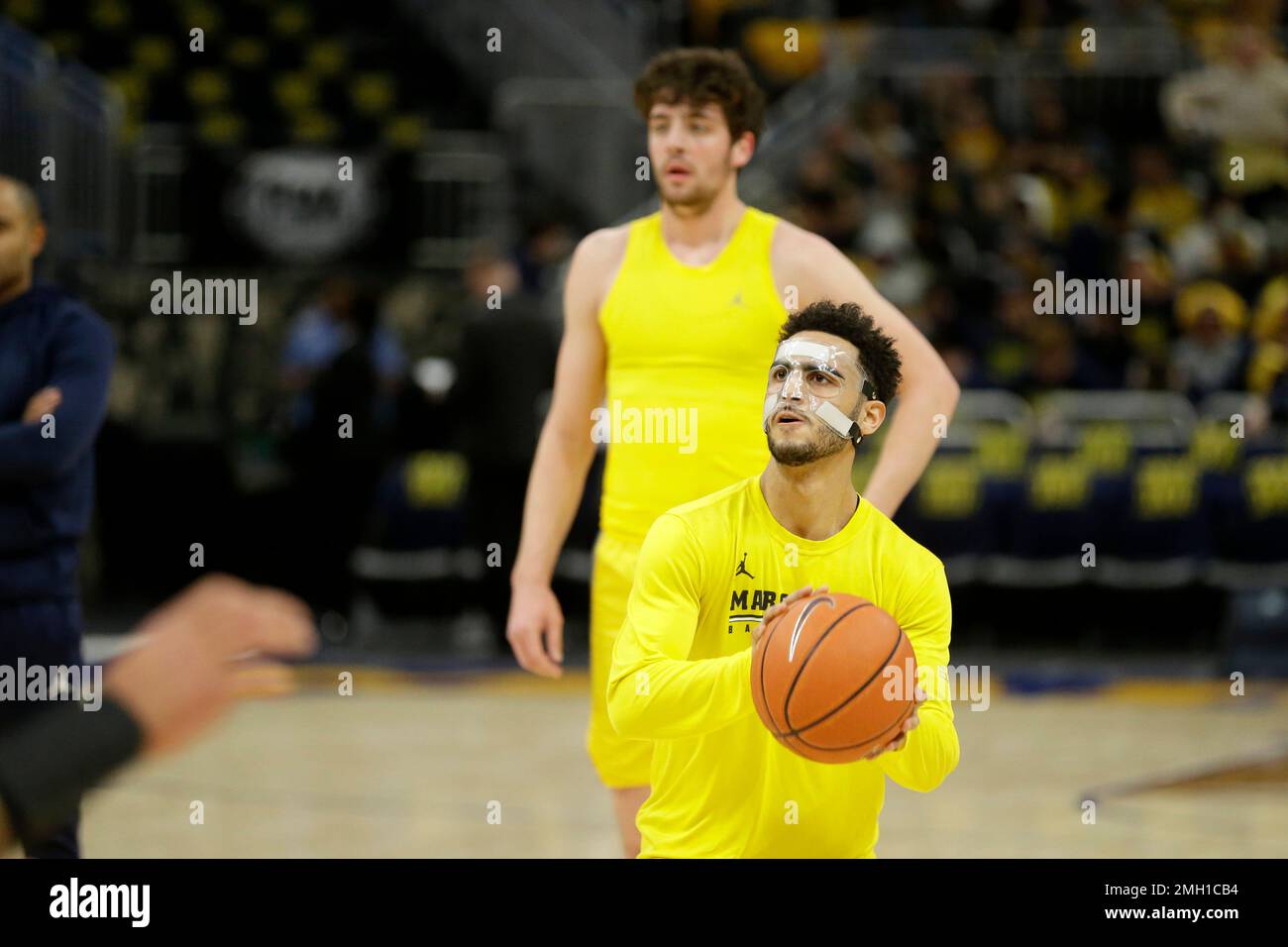 Marquette's Markus Howard warms up before an NCAA college basketball ...