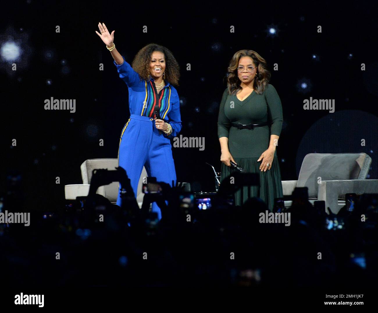 Michelle Obama and Oprah Winfrey participates at "Oprah's 2020 Vision ...