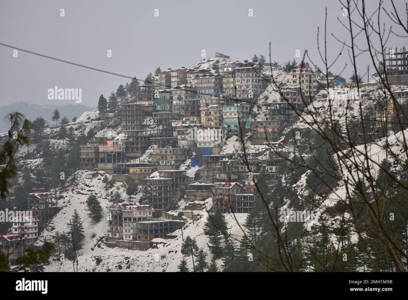 A snow covered mountain in Shimla Stock Photo - Alamy