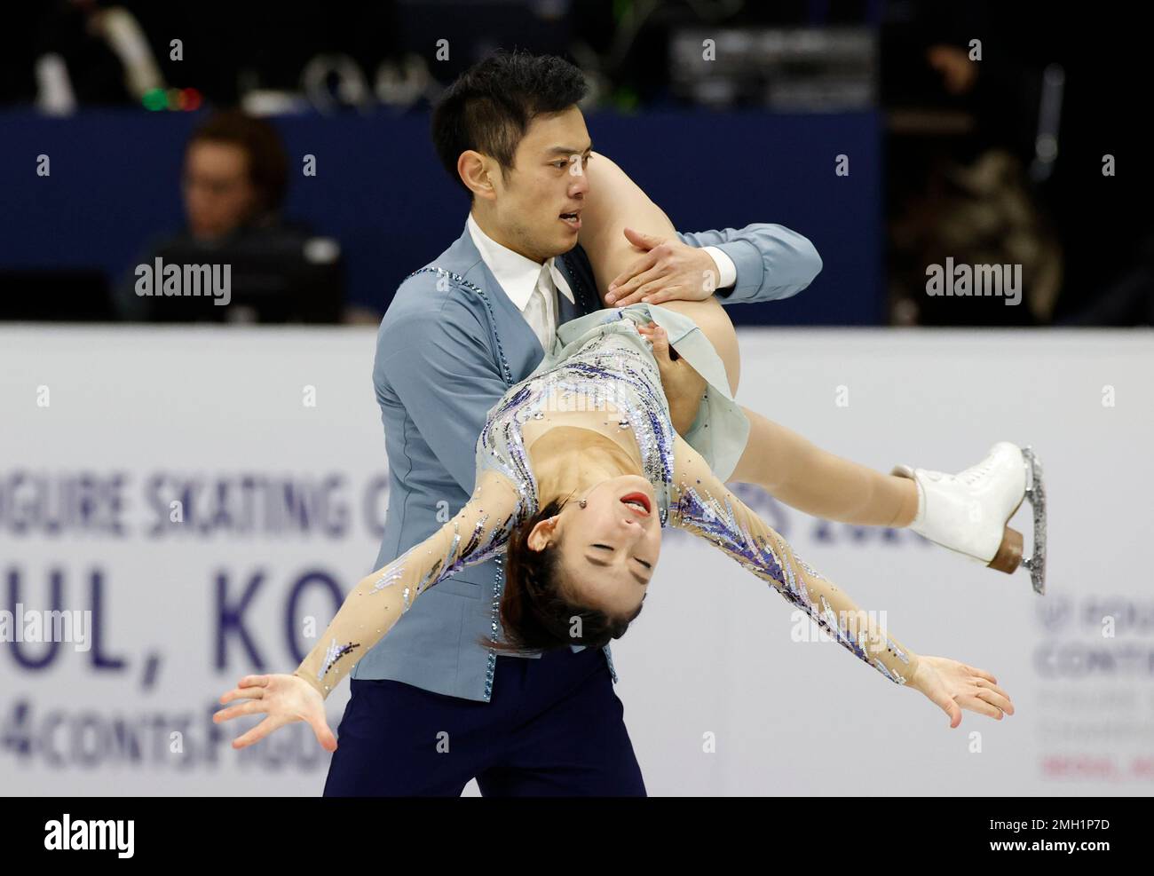 China's Peng Cheng and Jin Yang perform during the pairs free skating ...
