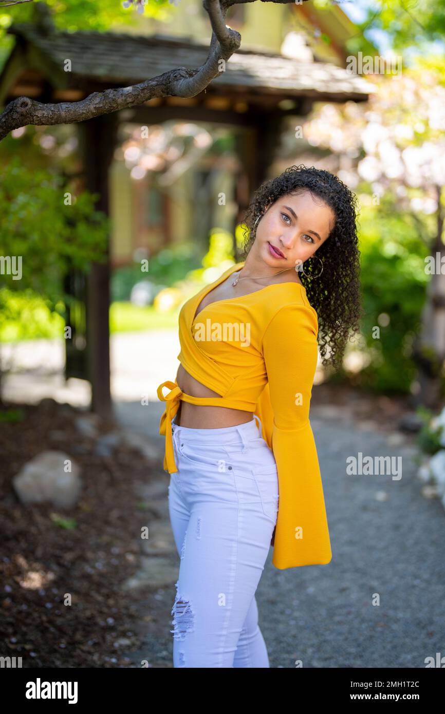 Side View 3/4 Body Portrait of Happy Young African American Woman ...