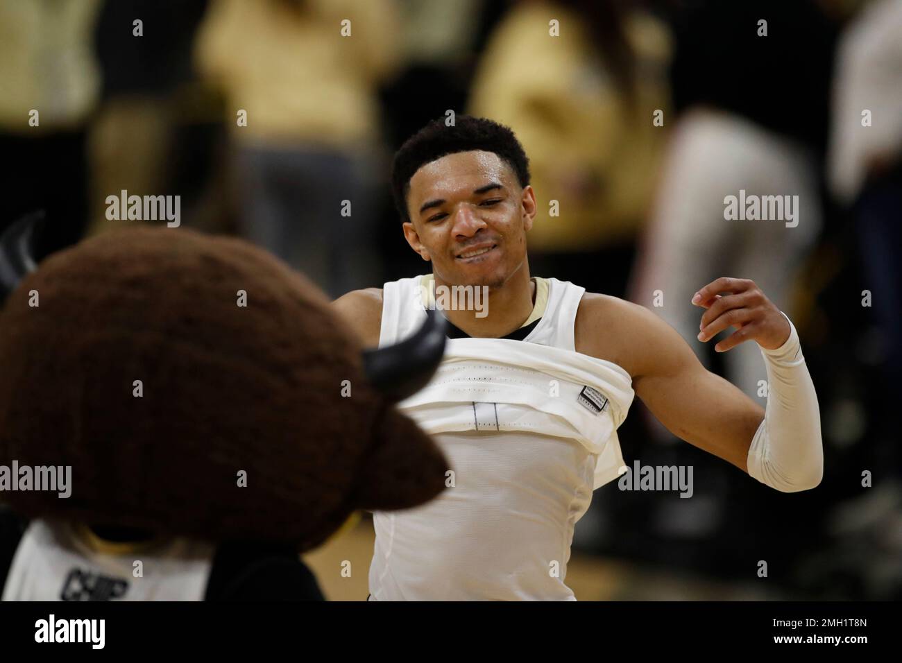 Colorado guard Tyler Bey (1) in the second half of an NCAA college ...