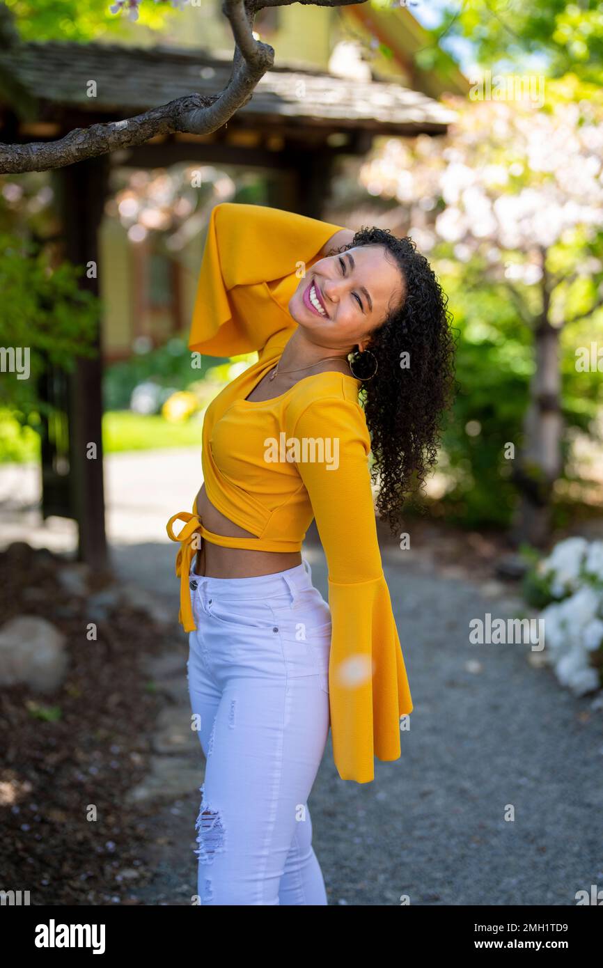 Side View 3/4 Body Portrait of Happy Young African American Woman ...