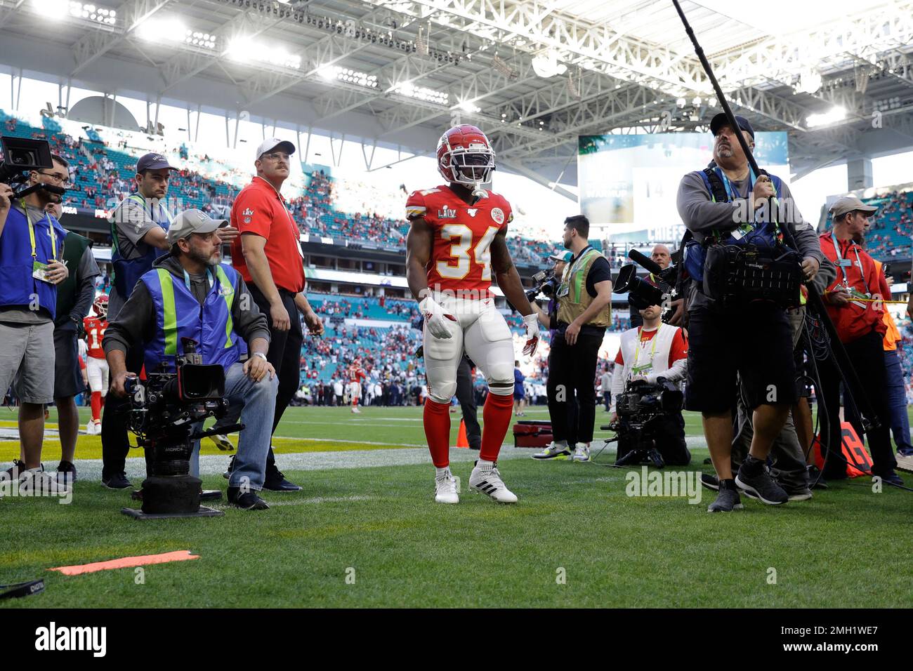 Kansas City Chiefs running back Darwin Thompson (34) Kansas City Chiefs ...