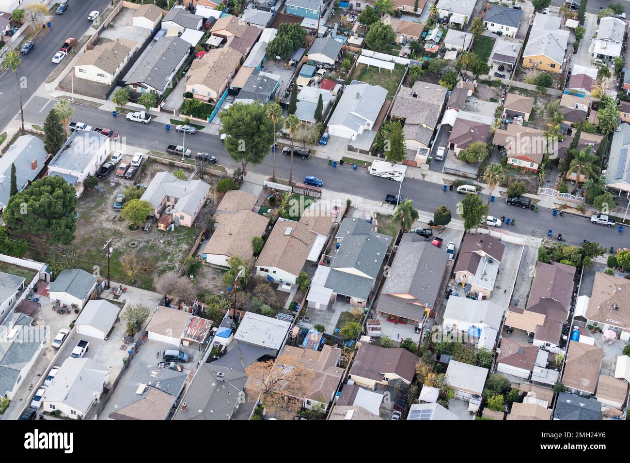 Run down neighborhood hi-res stock photography and images - Alamy