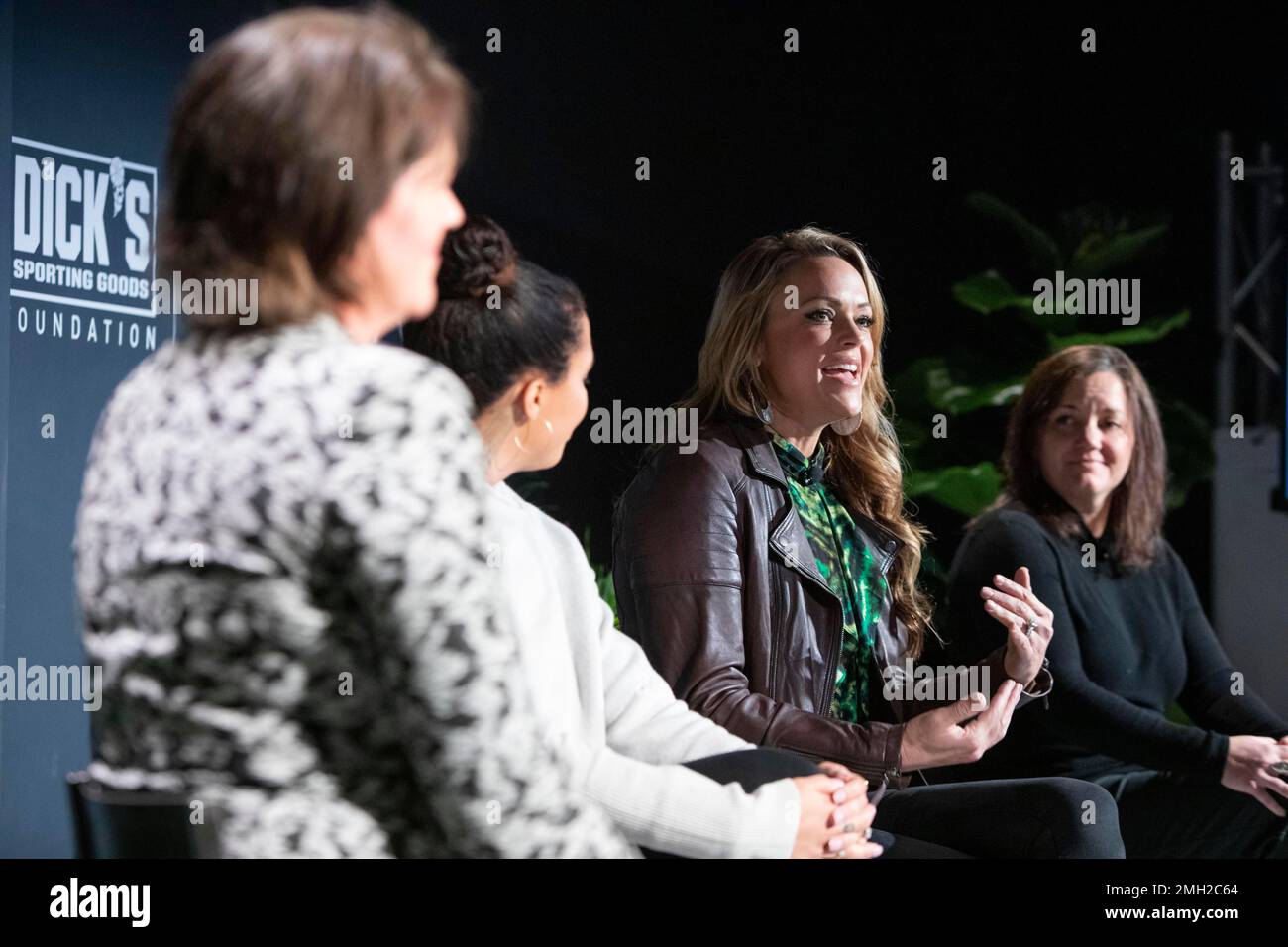 IMAGE DISTRIBUTED FOR DICK'S SPORTING GOODS - Jennie Finch speaks on ...