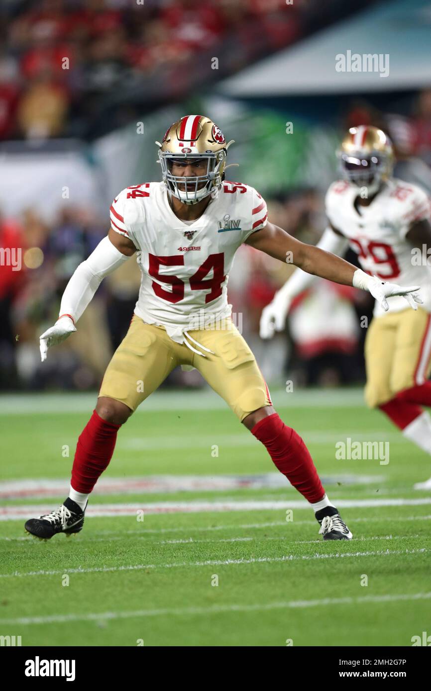 San Francisco 49ers middle linebacker Fred Warner (54) drops back in ...