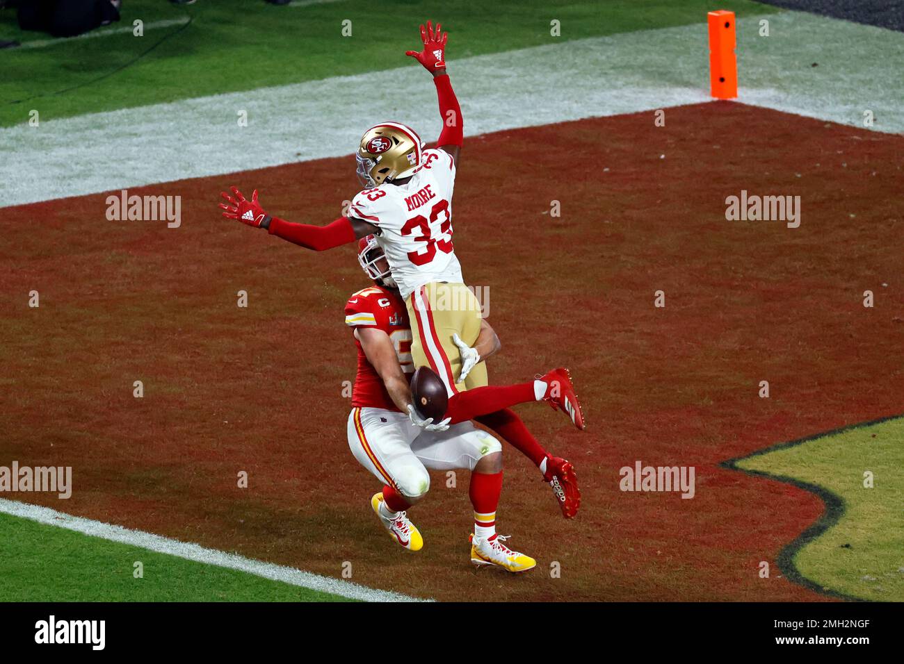 San Francisco 49ers free safety Tarvarius Moore (33) is called for pass ...