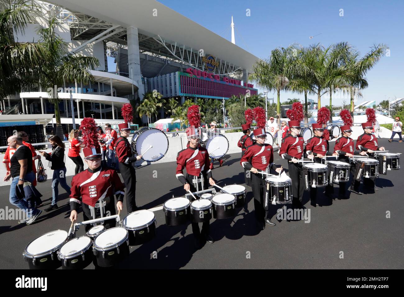 The Marjory Stoneman Douglas High School marching band arrives before ...
