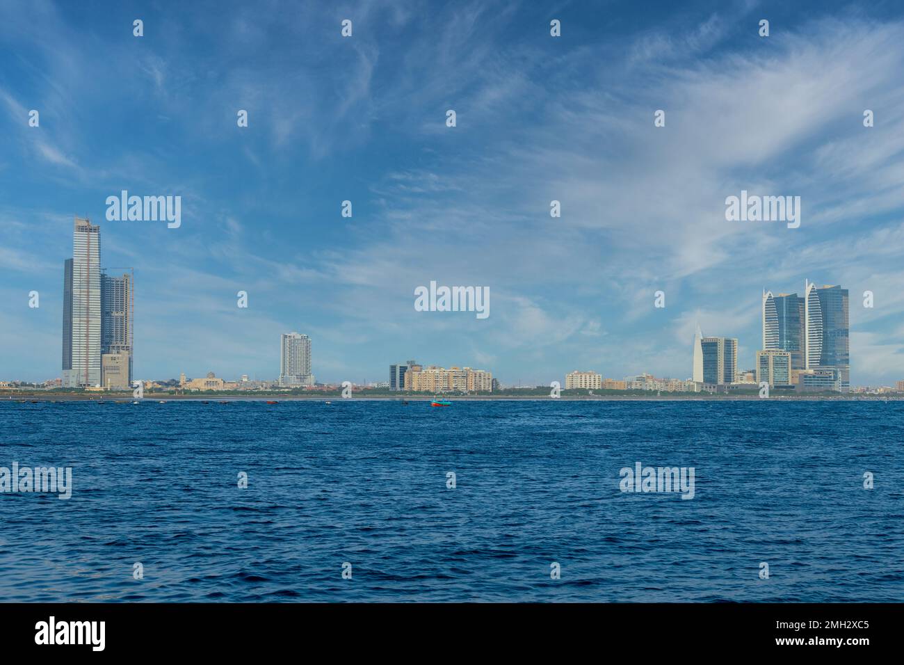 karachi pakistan 2022, karachi cityscape, landmarks of karachi, dolmen ...