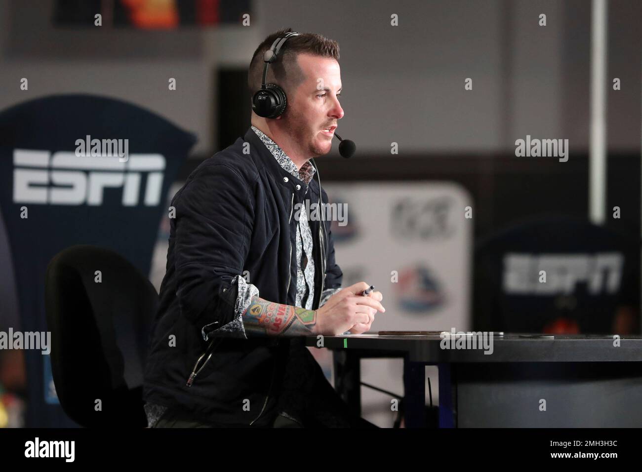 ESPN host Jason Fitz broadcasts on Radio Row at the Super Bowl ...