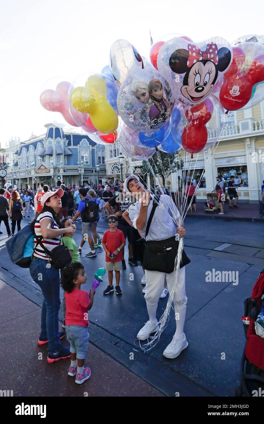 In this Wednesday, Jan. 15, 2020 photo, guests select a balloon for ...