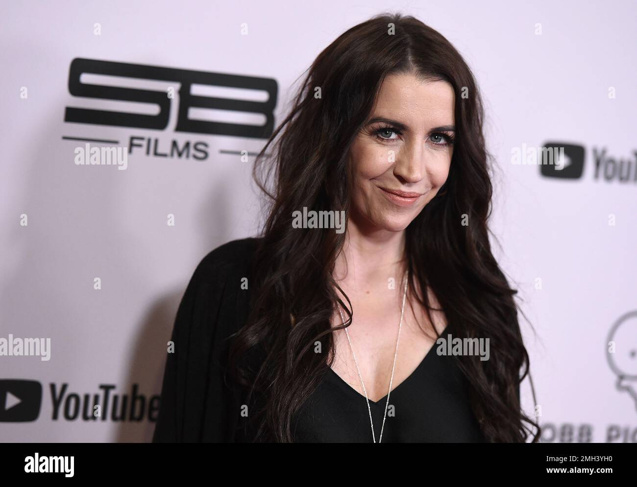 Pattie Mallette arrives at the Los Angeles premiere of "Justin Bieber ...
