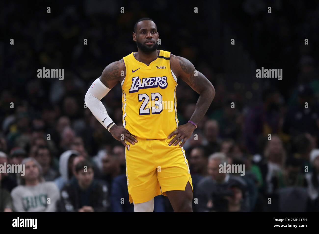 Los Angeles Lakers forward LeBron James (23) during the first half of ...