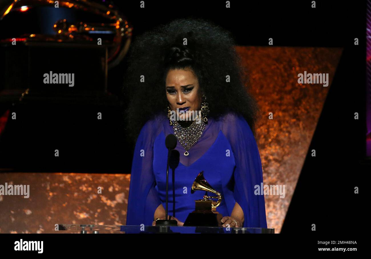 Aymee Nuviola accepts the award for best tropical Latin album for "A ...