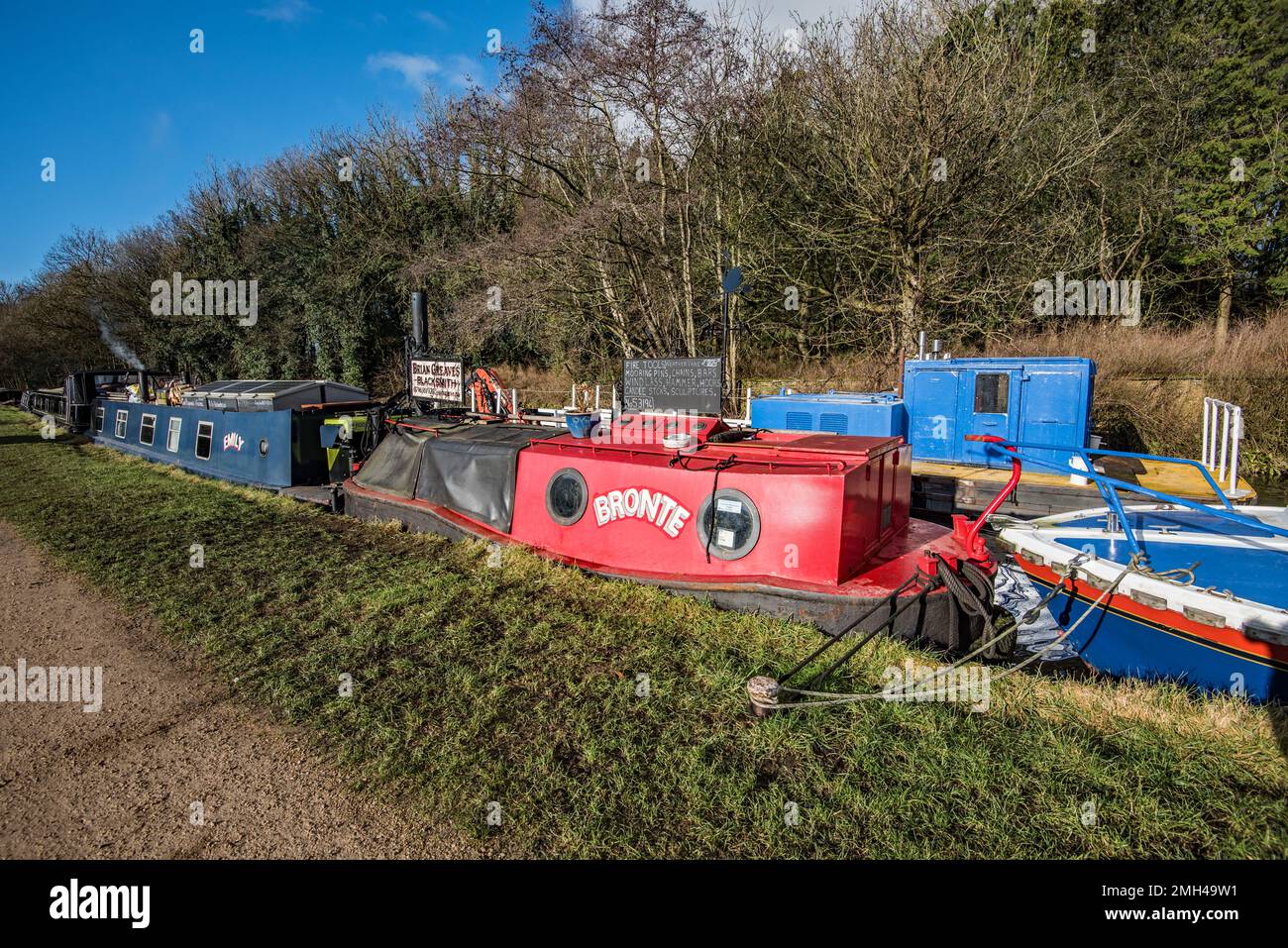 Brian Greaves blacksmith artist who makes sculptures from his barge ...