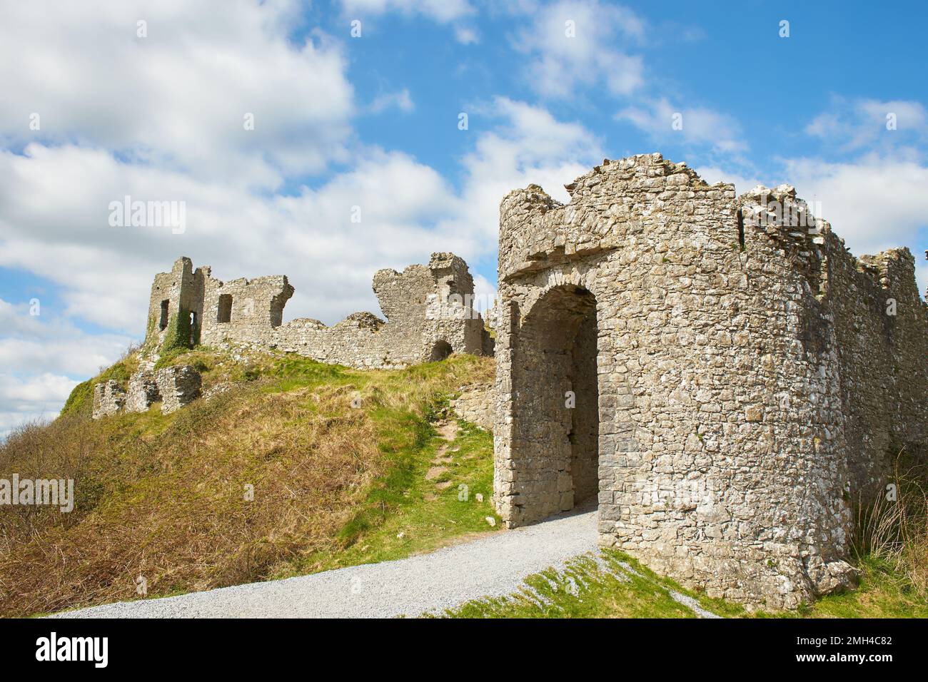 Rock of Dunamase Castle Is A Historic building That Is Located in ...