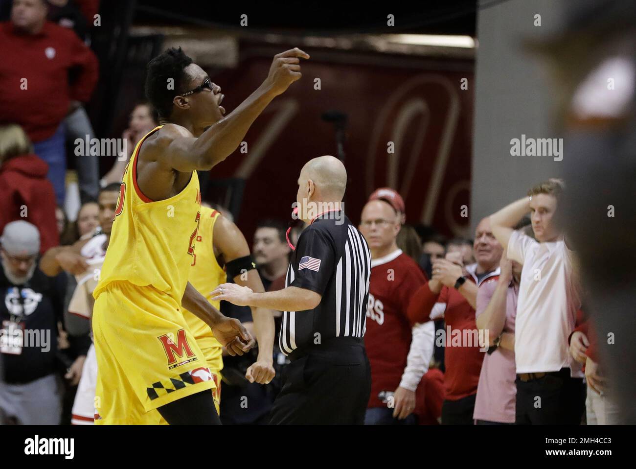 Maryland's Jalen Smith (25) celebrates after his team defeated Indiana ...