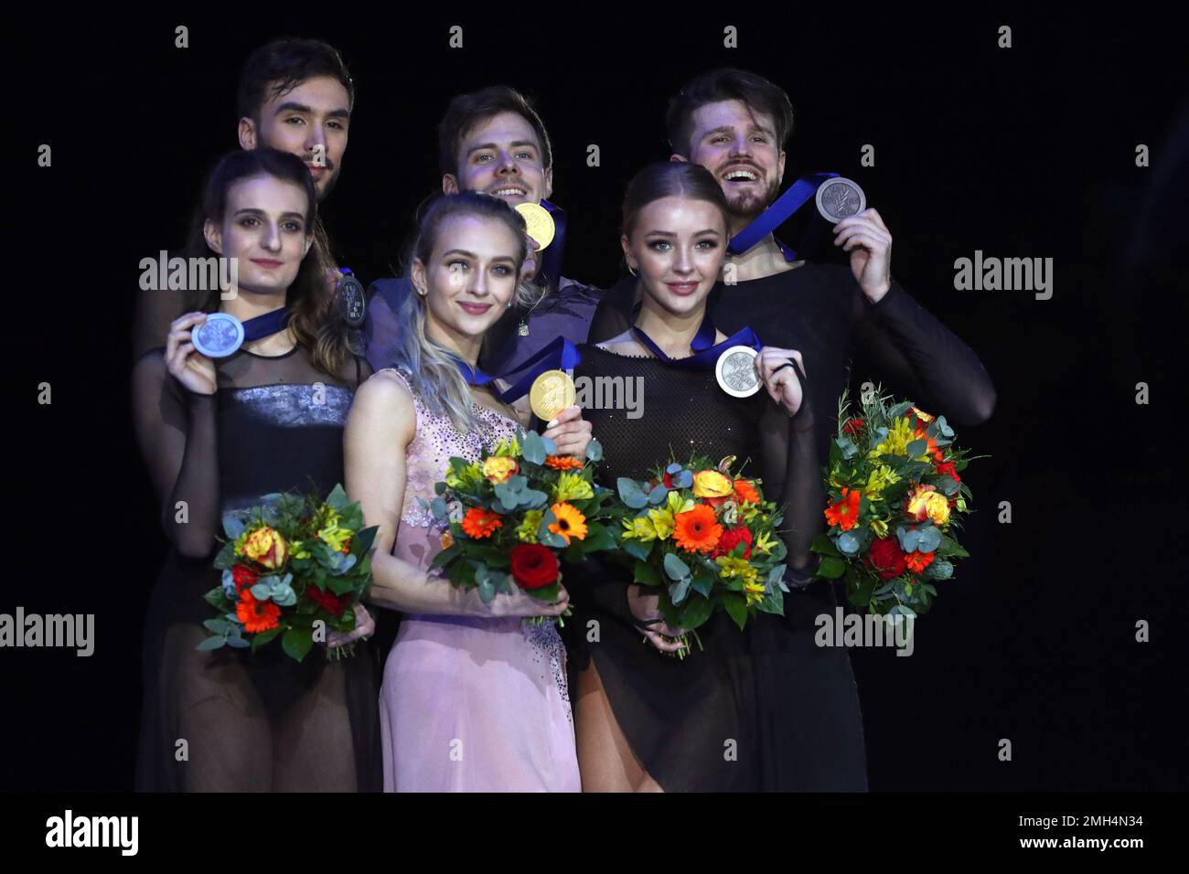 Victoria Sinitsina and Nikita Katsalapov of Russia, center, Alexandra ...