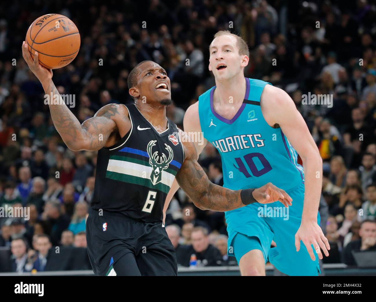 Milwaukee Bucks guard Eric Bledsoe (6) in action in front of Charlotte ...