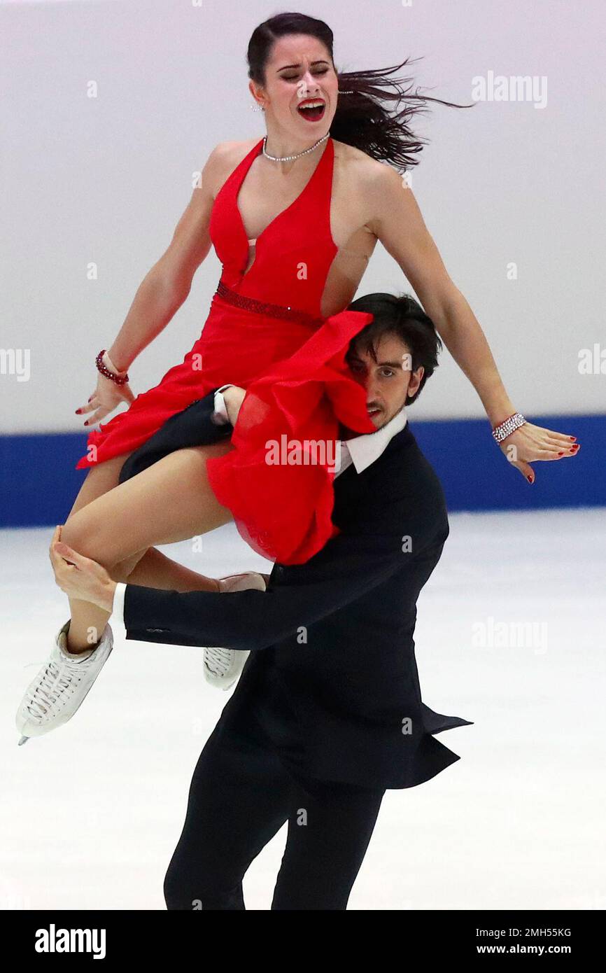 Jasmine Tessari and Francesco Fioretti of Italy perform during the ice ...