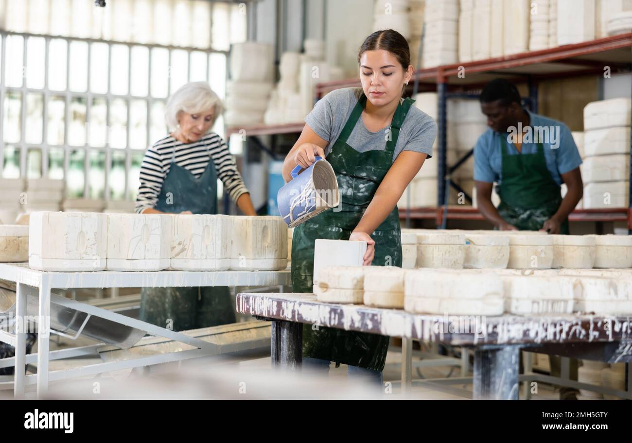 Plaster casting craft hi-res stock photography and images - Alamy