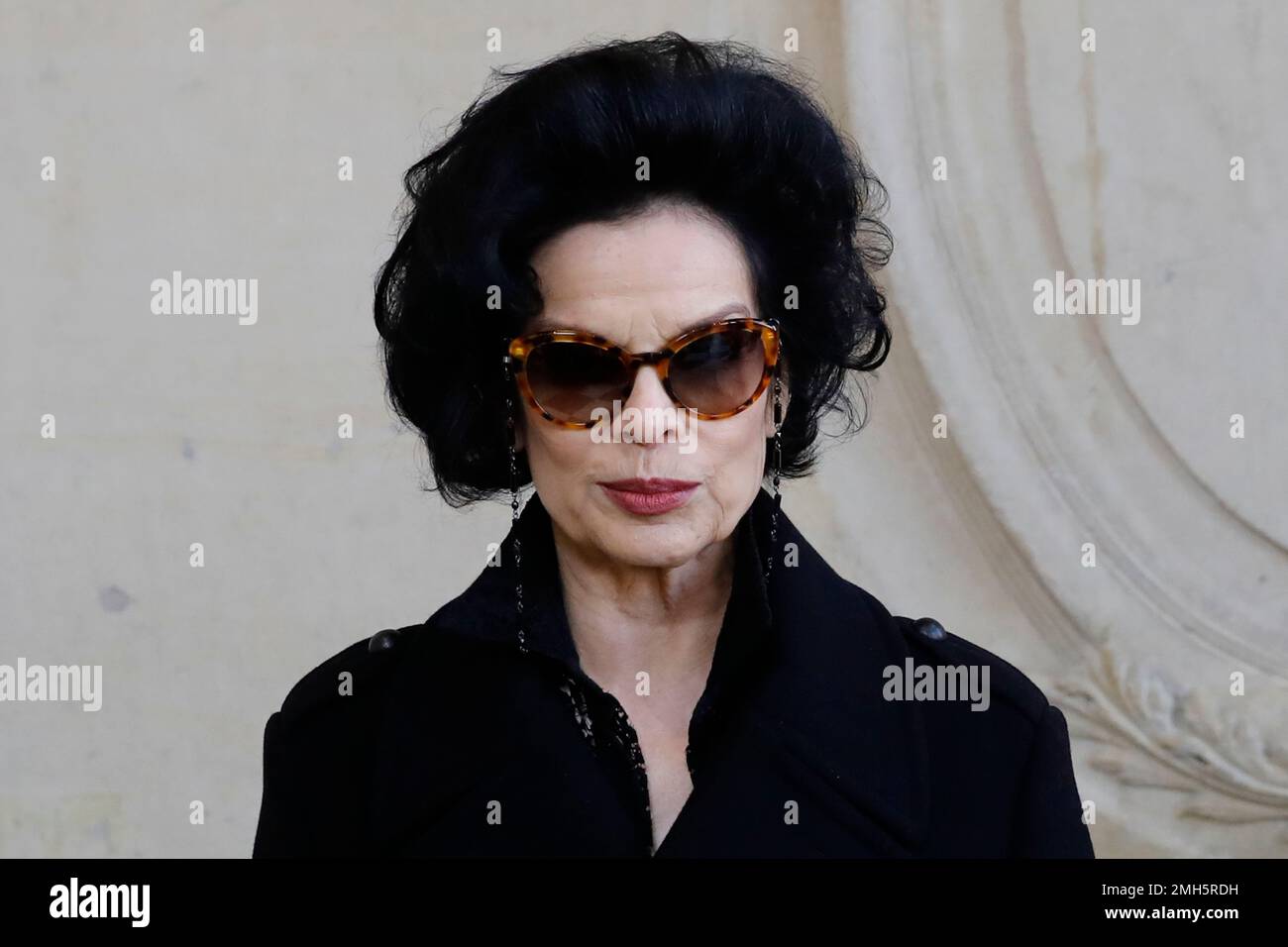 Bianca Jagger poses before Dior Haute Couture Spring/Summer 2020 ...