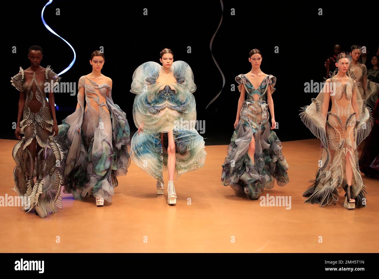 Models wear creations for Iris van Herpen Haute Couture Spring/Summer ...