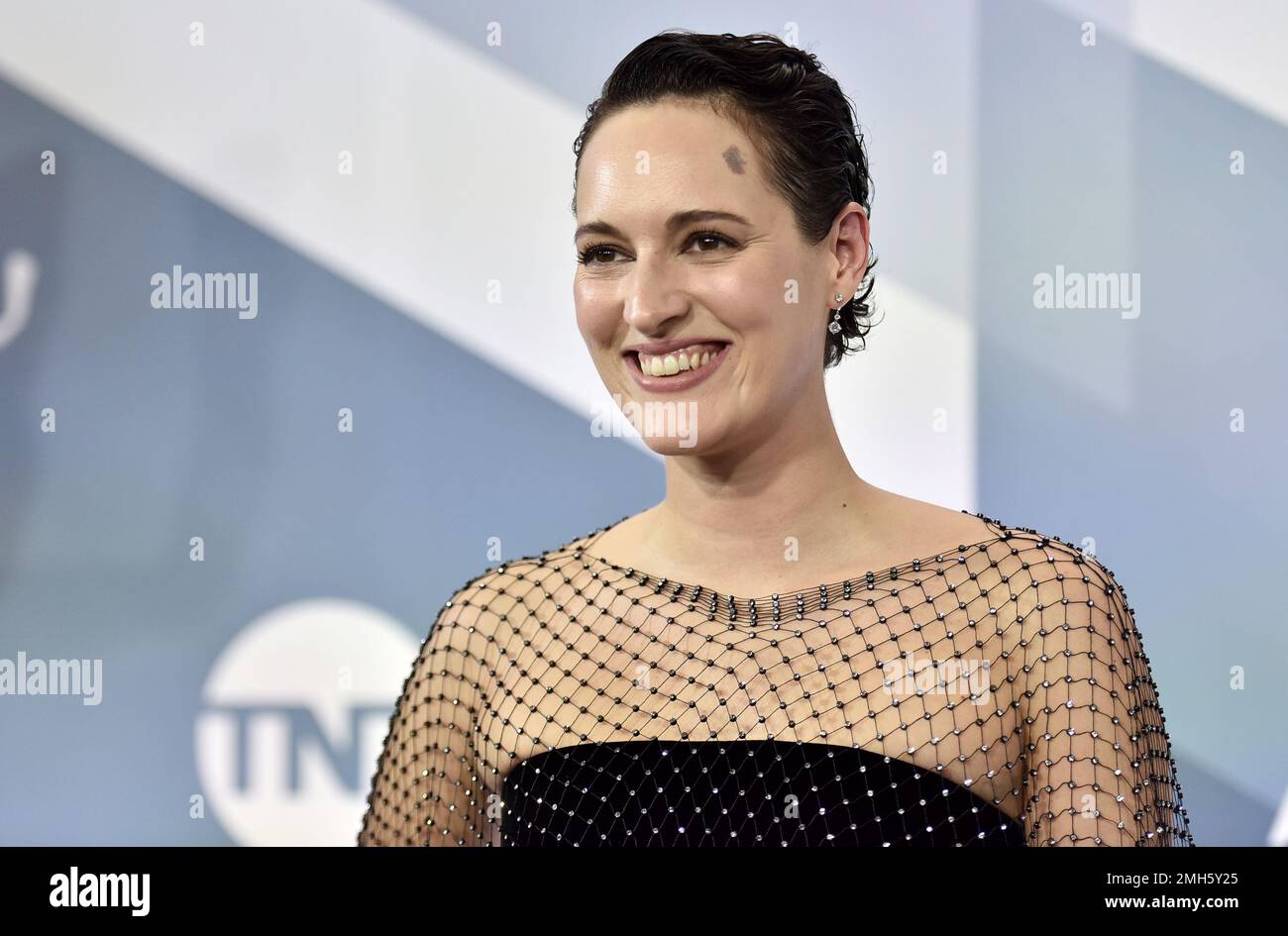 Phoebe Waller-Bridge arrives at the 26th annual Screen Actors Guild ...
