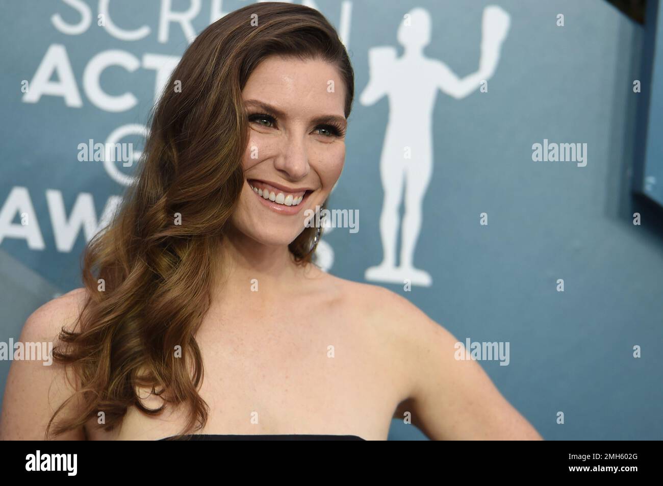 Sarah Levy arrives at the 26th annual Screen Actors Guild Awards at the ...