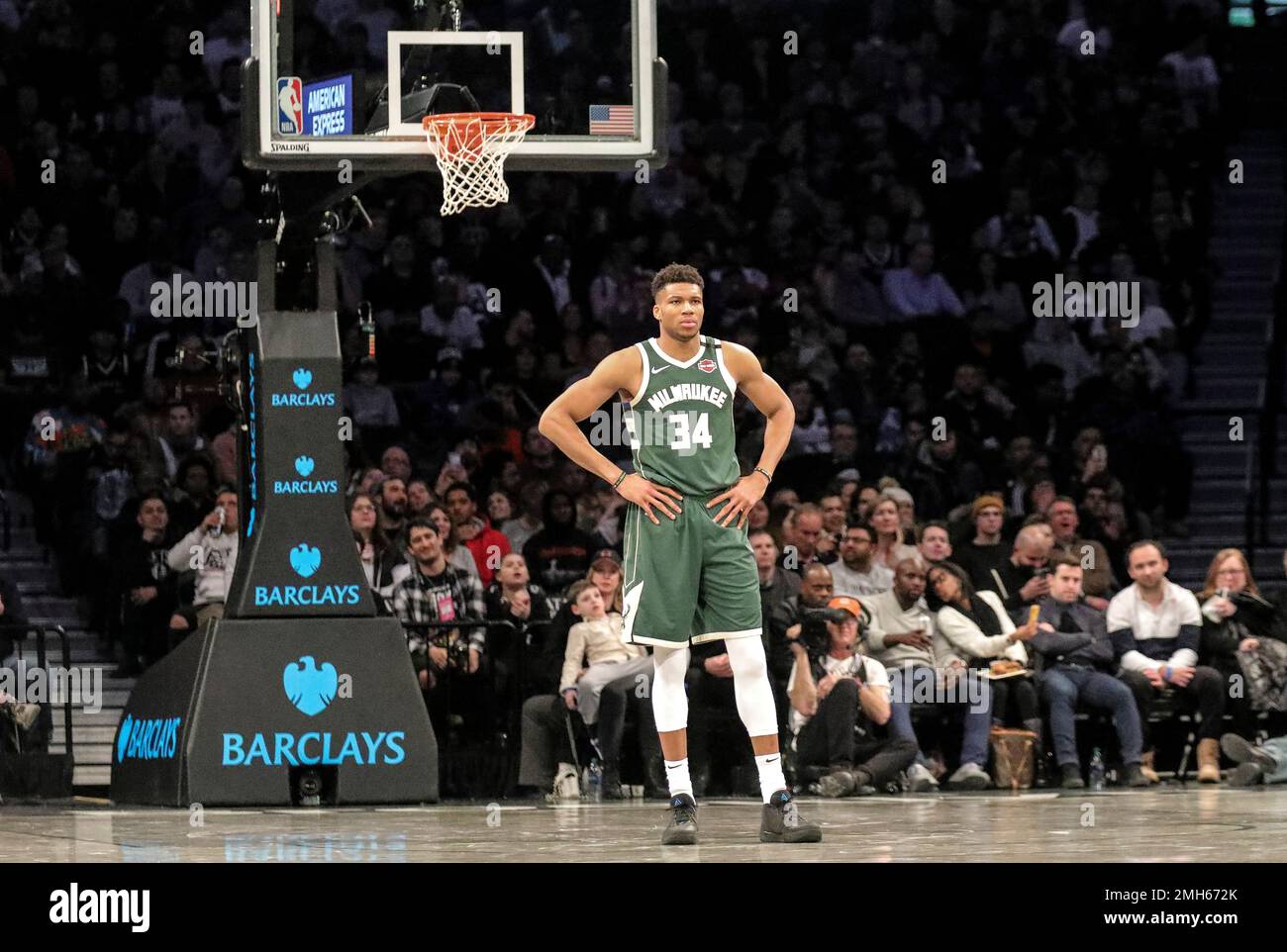 Milwaukee Bucks forward Giannis Antetokounmpo (34) waits for the re ...