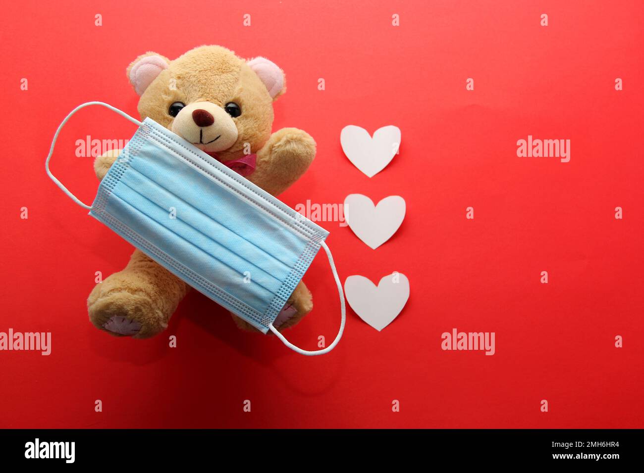 Funny mask in a gift box hi-res stock photography and images - Alamy