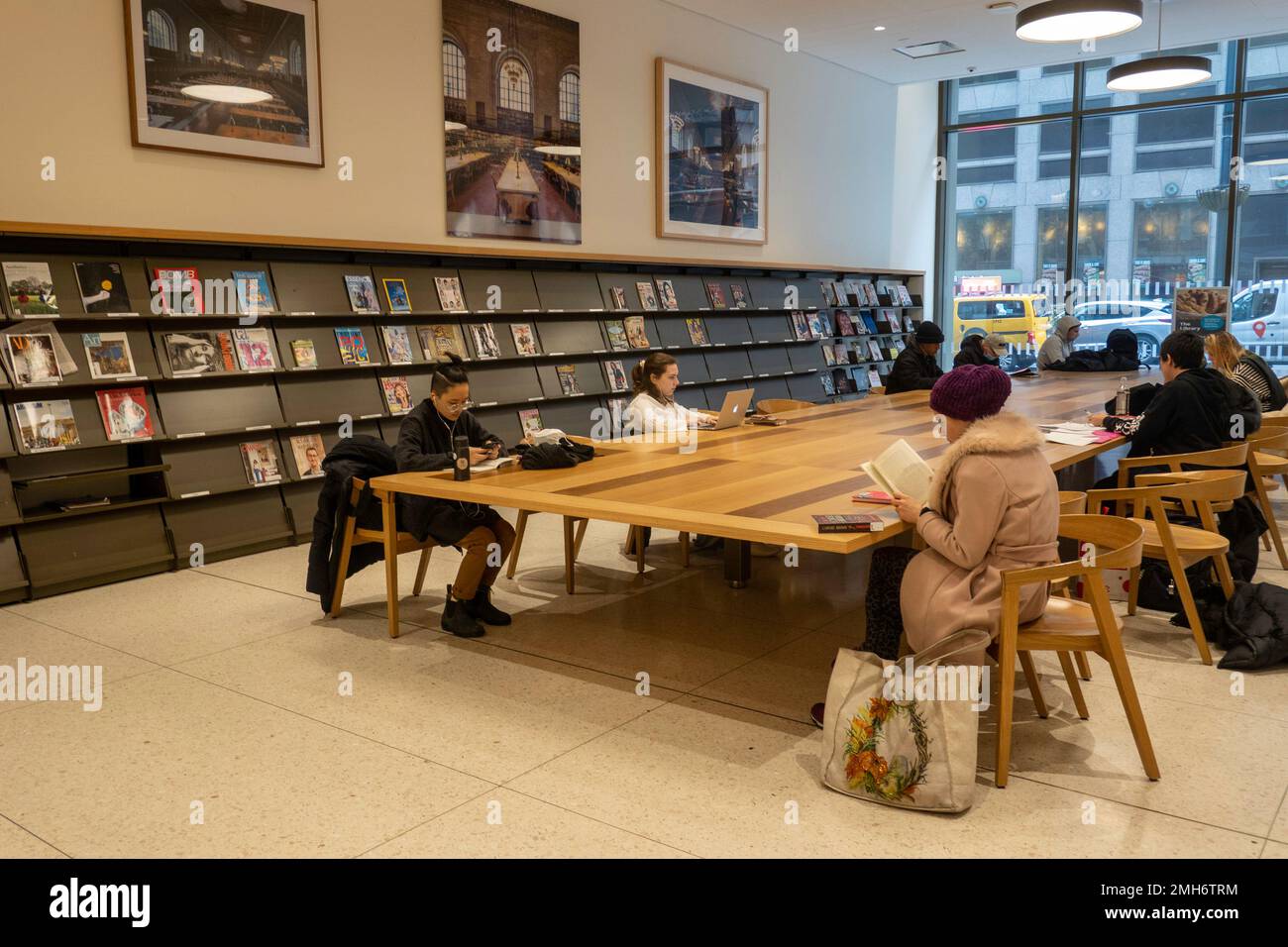 Nypl interior hi-res stock photography and images - Alamy