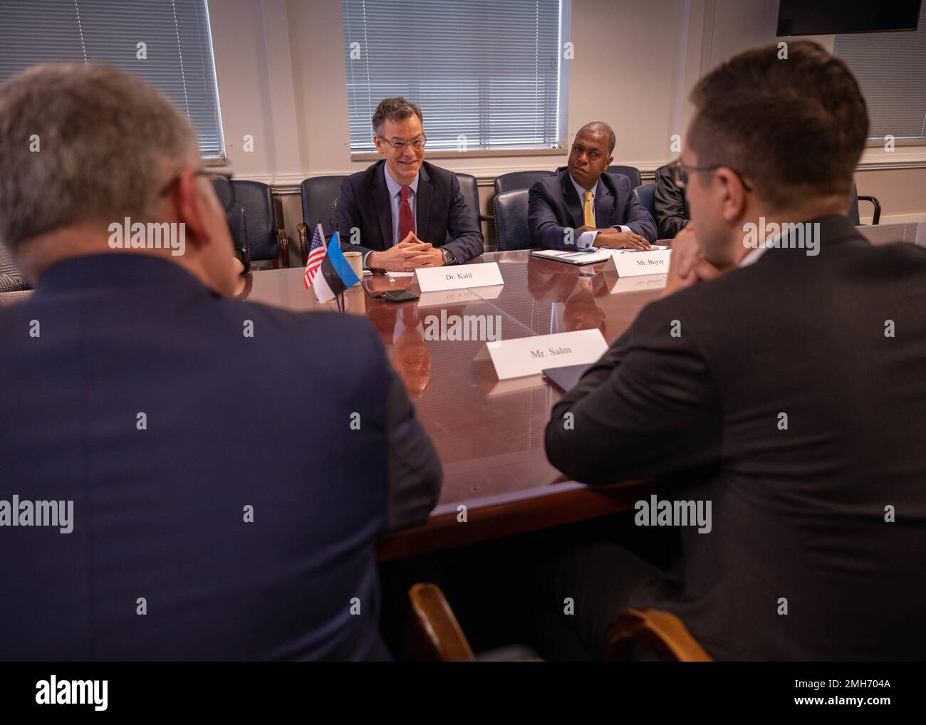 Dr colin kahl hi-res stock photography and images - Alamy