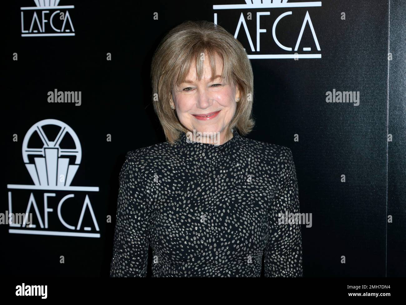 Mary Kay Place arrives at the 45th Annual Los Angeles Film Critics ...