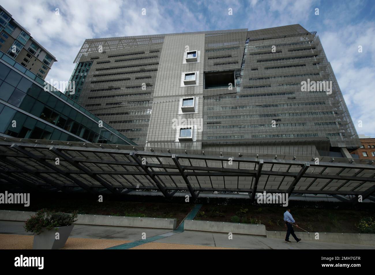 The San Francisco Federal Building is shown in San Francisco, Wednesday ...