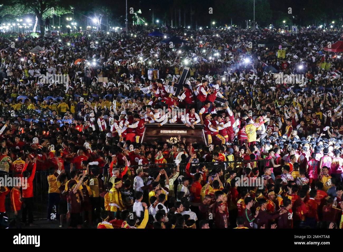 In this Thursday, Jan. 9, 2020, file photo, a crowd of Filipino Roman ...